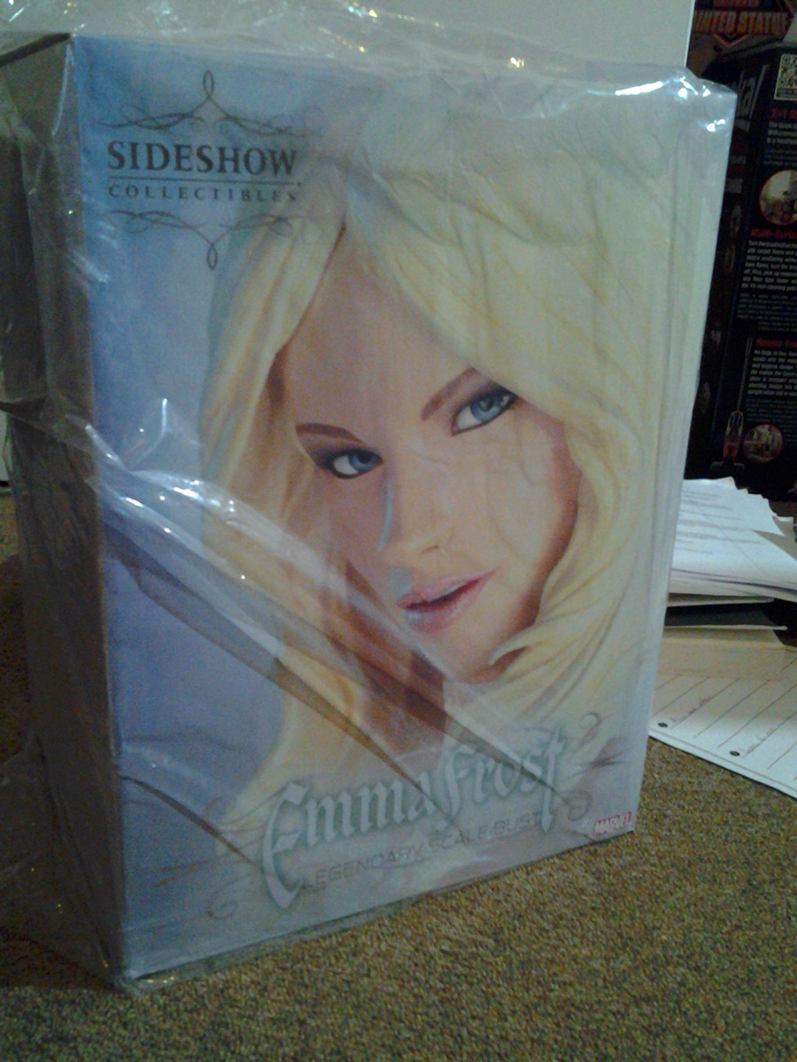 Sideshow Emma Frost Legendary Scale™ Bust – Statue Unboxing