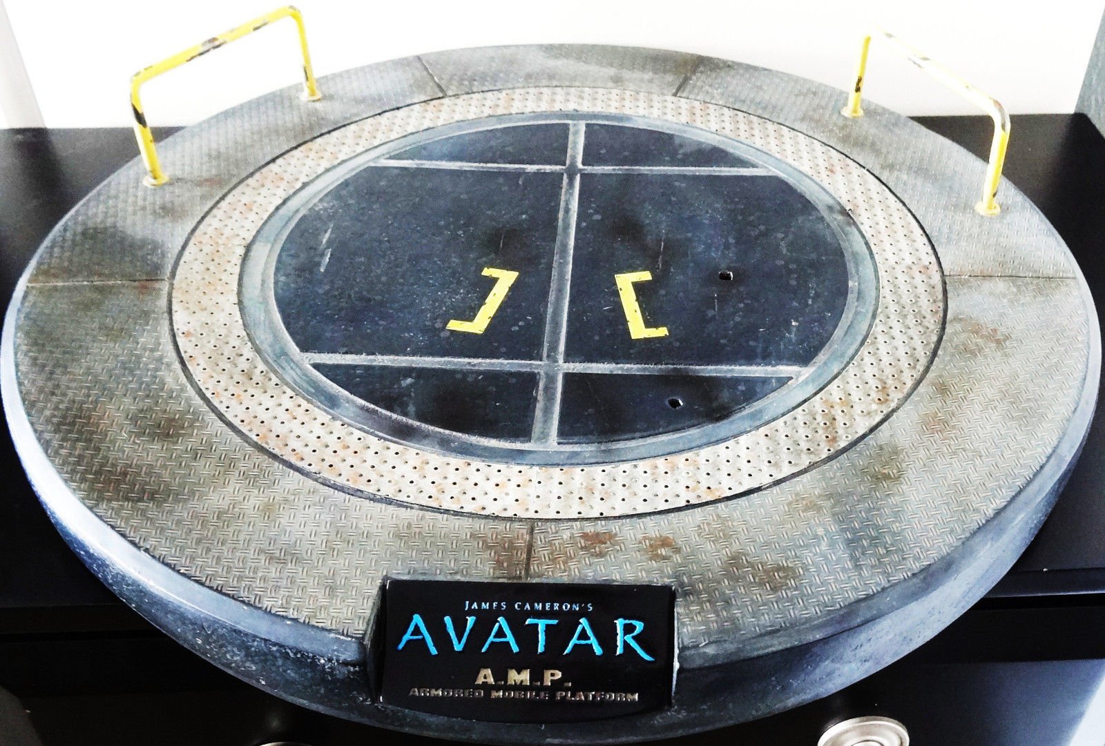 Sideshow – AMP Suit Avatar – Statue Unboxing