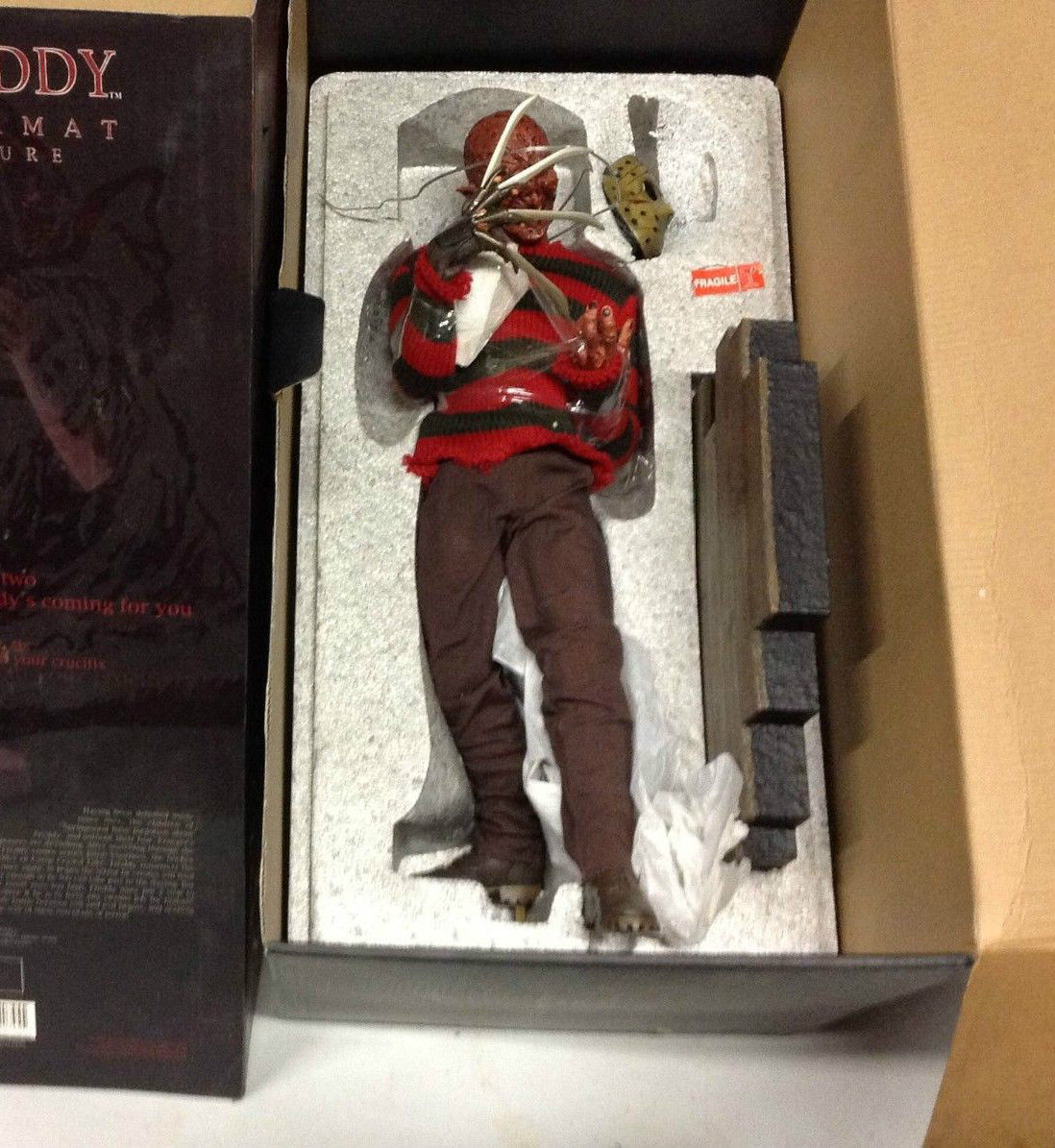 Sideshow Demon Freddy Krueger – Freddy VS Jason – Statue Unboxing