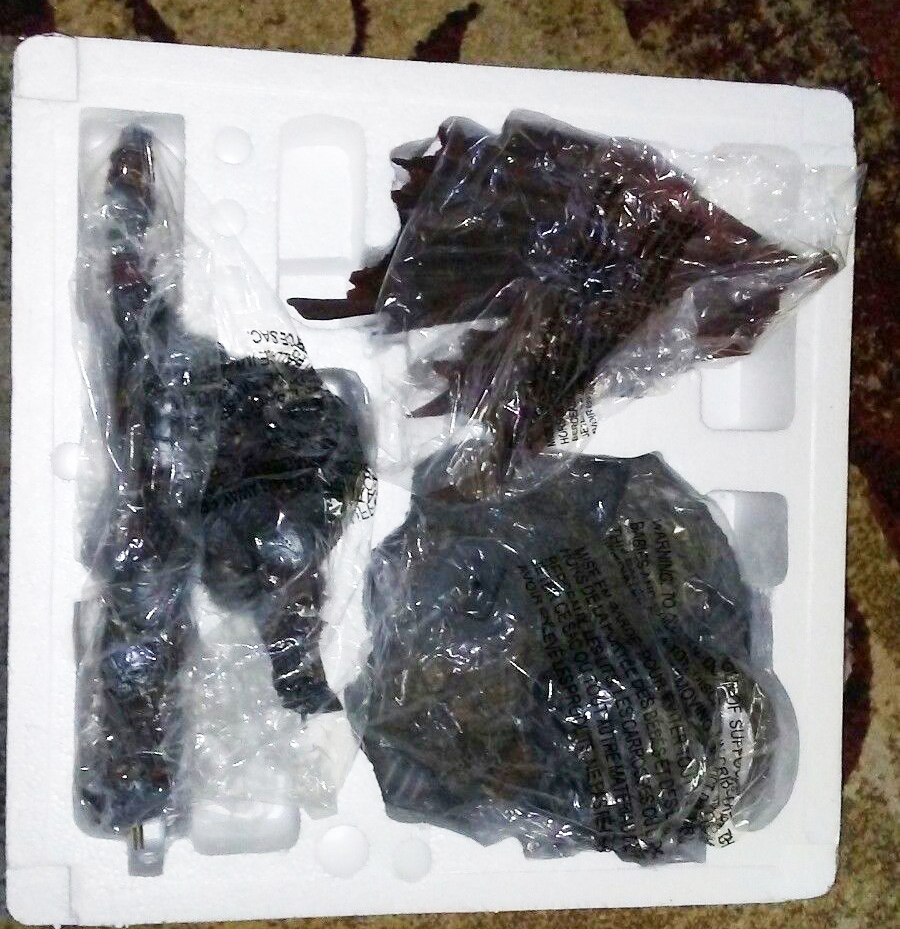 Mcfarlane toys – MEDIEVAL SPAWN RESIN STATUE – Statue Unboxing