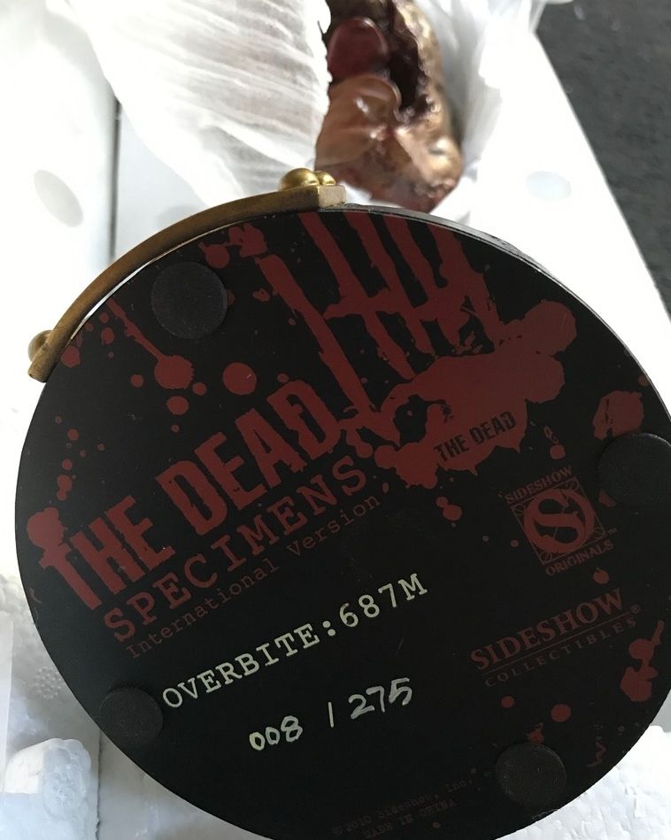 Sideshow Exclusive The Dead Specimens Legendary Scale Bust Overbite ...