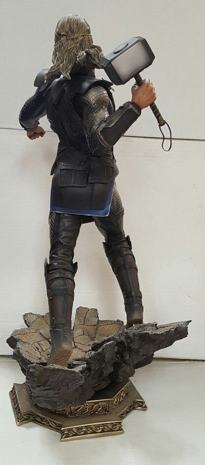 Sideshow Thor The Dark World PF – Statue Unboxing