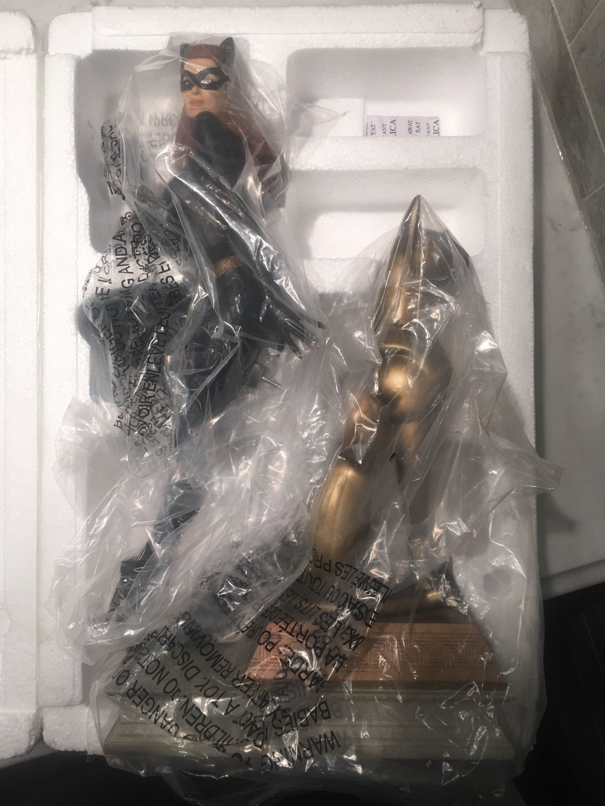 Tweeterhead-1966-Classic-Catwoman-Julie-Newmar-Maquette-Statue-_57 ...