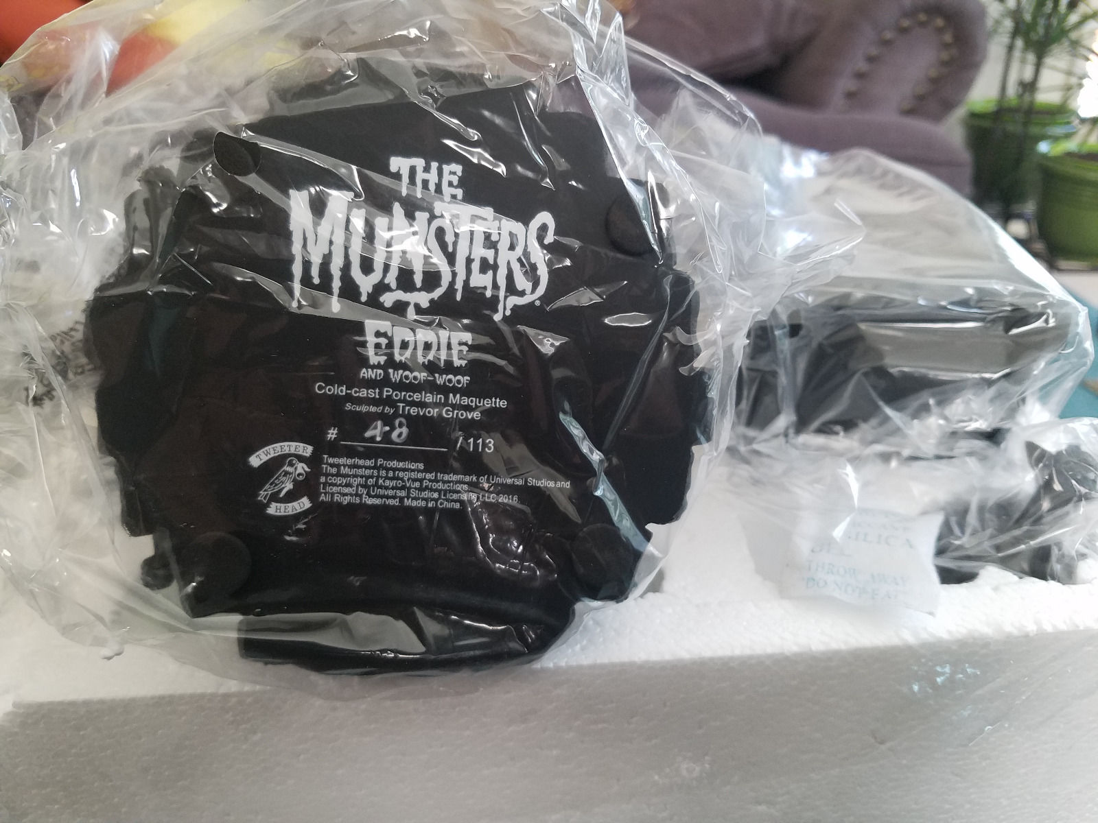 Tweeterhead-Munsters-Eddie-Munster-Black-and-White-Maquette-_57 (2 ...