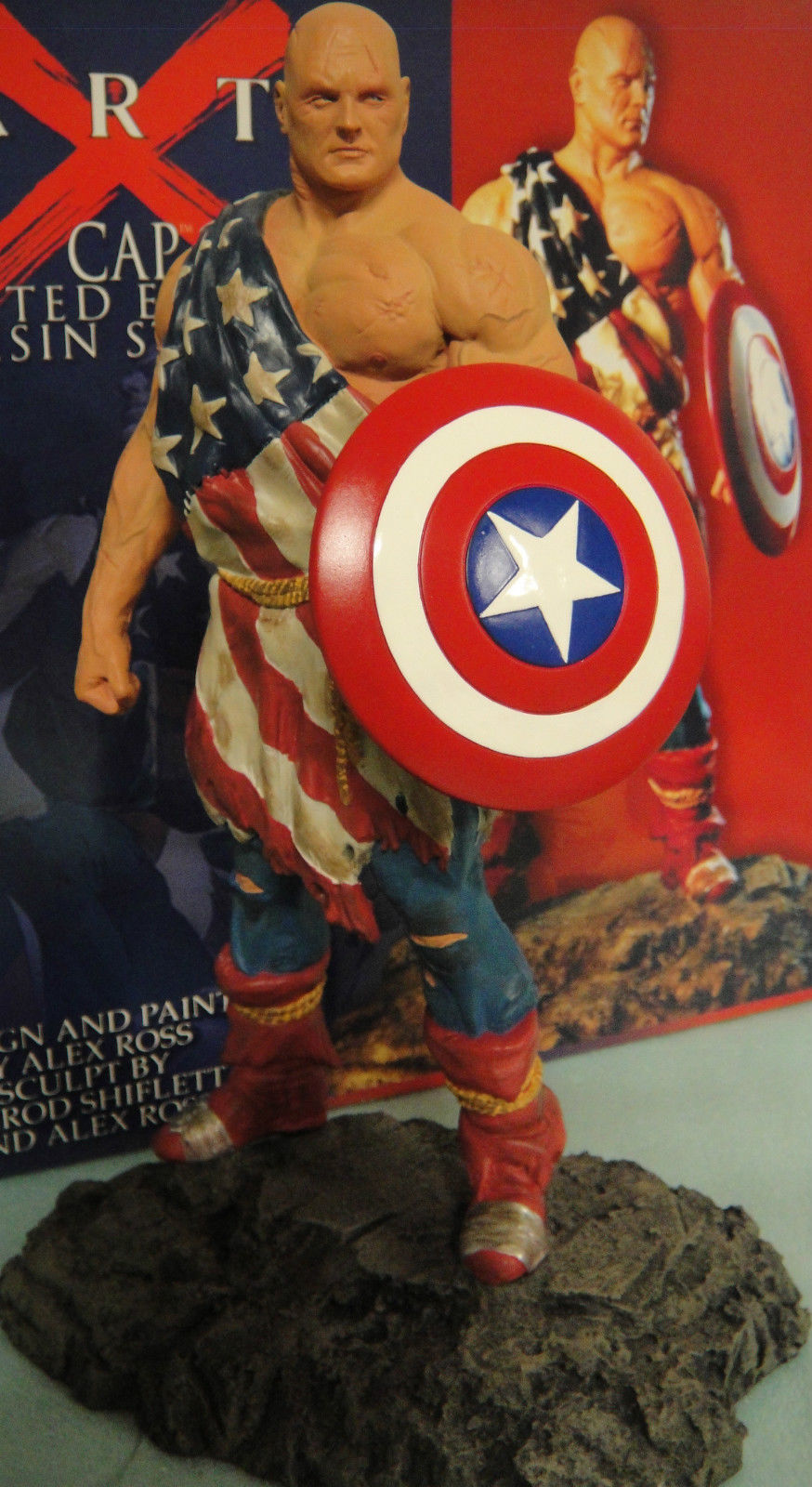 MARVEL-CAPTAIN-AMERICA-EARTH-X-STATUE-ALEX-ROSS-_57 (2) – Statue Unboxing