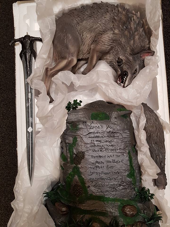 F4F – the great wolf Sif – Statue Unboxing
