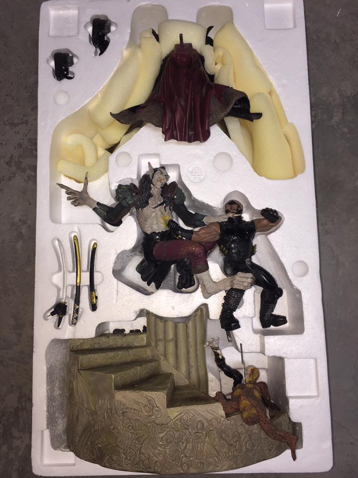 Sideshow Blade VS Dracula Dio – Statue Unboxing